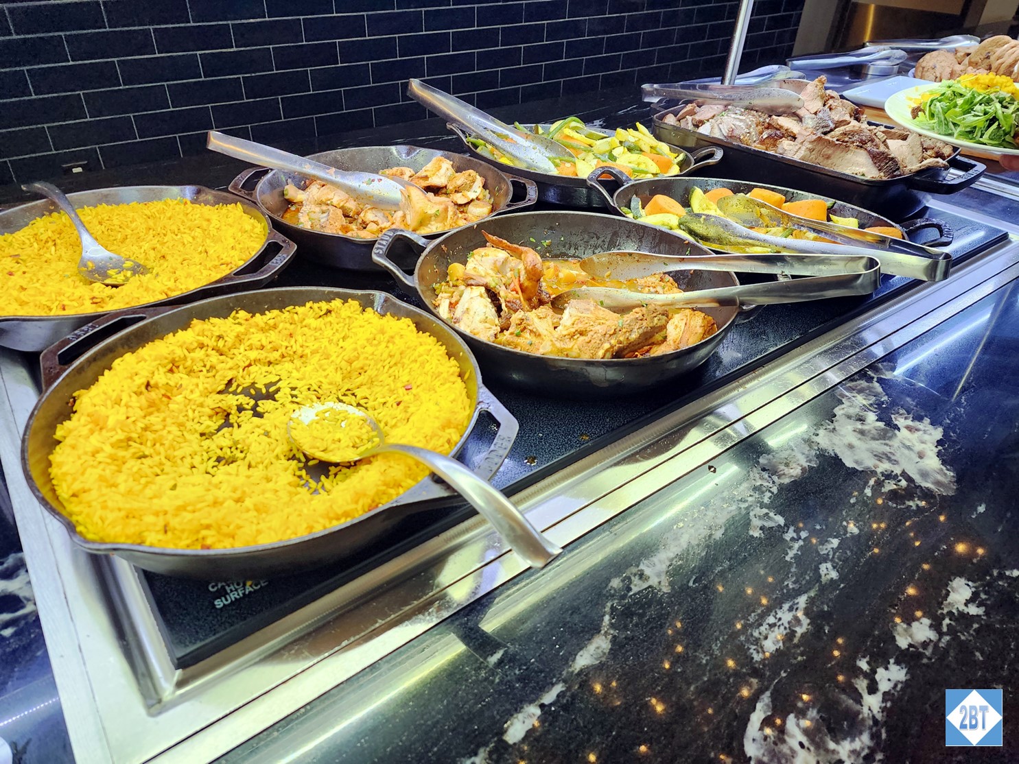 Lounge Review: The Club CLT and Centurion Lounge Charlotte Airport | 2B ...